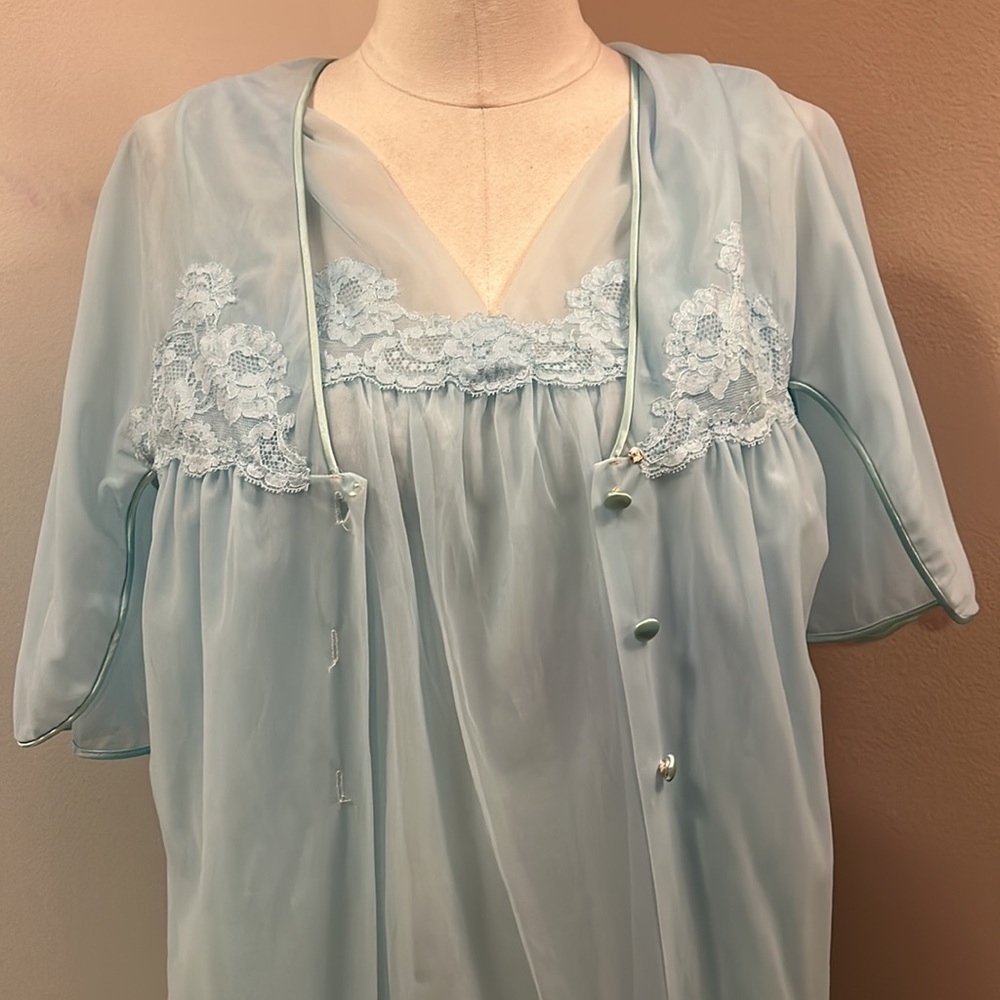 Vintage Baby Blue Lace Chest And Skirt Slip And Robe … - Gem